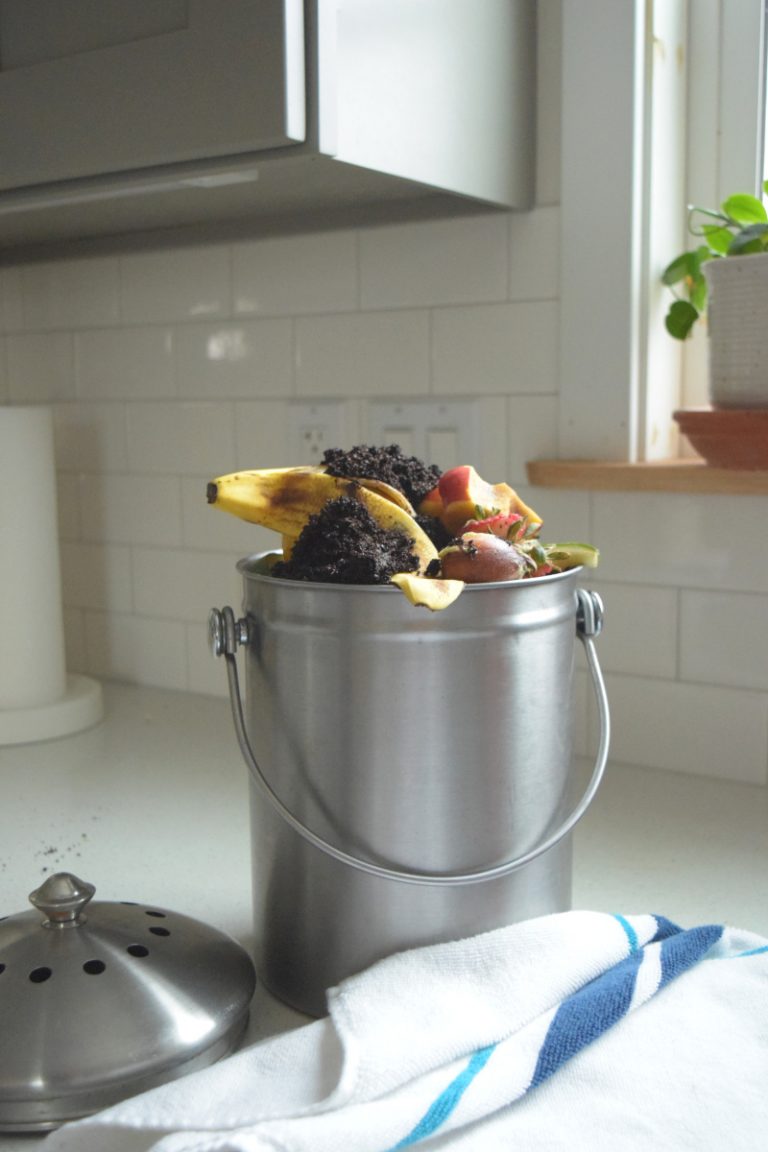 How to Start Composting- Kitchen Scraps | The Homespun Hive